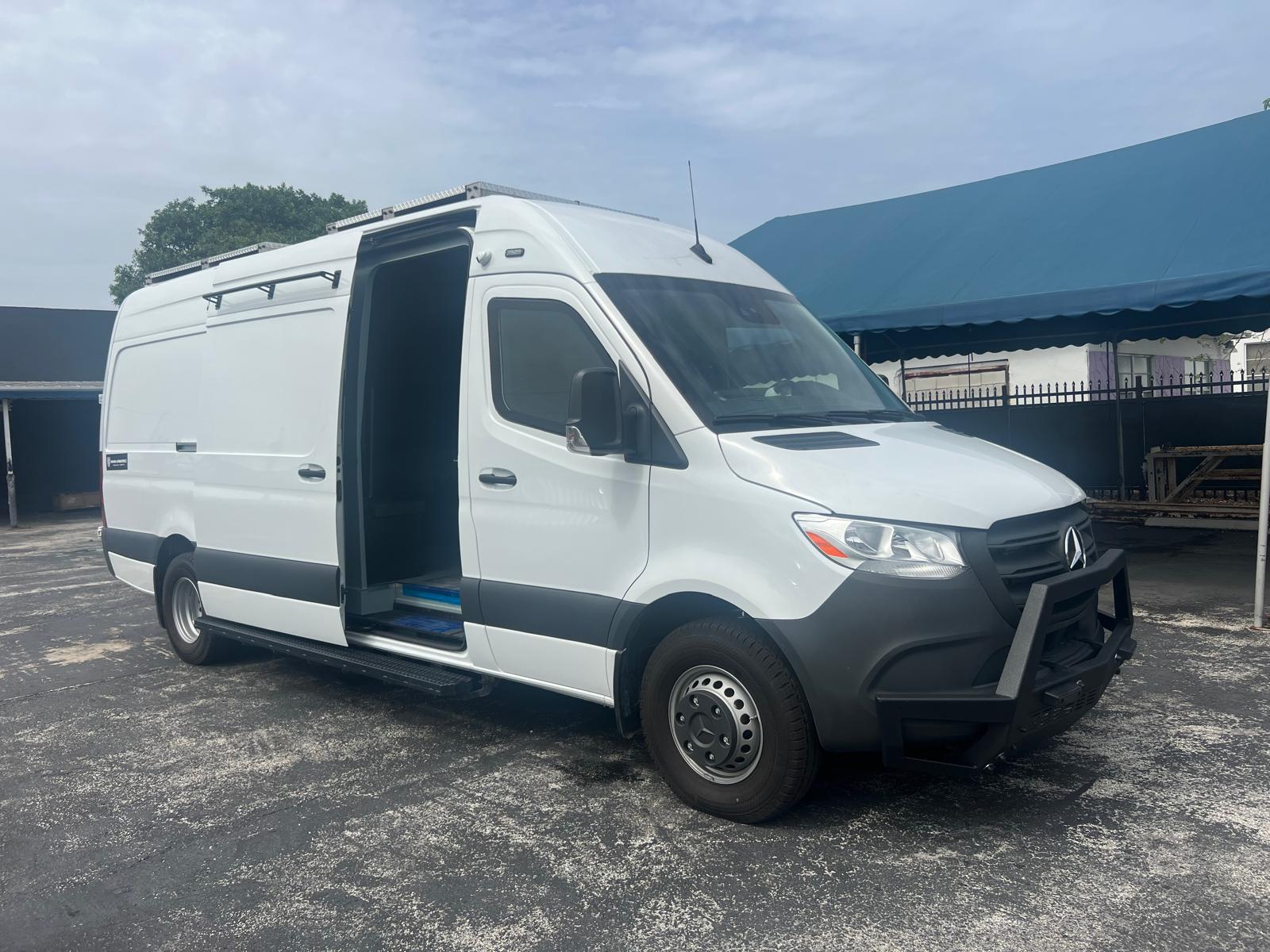 Low-Profile SWAT VAN - MB Sprinter - Miami Armored