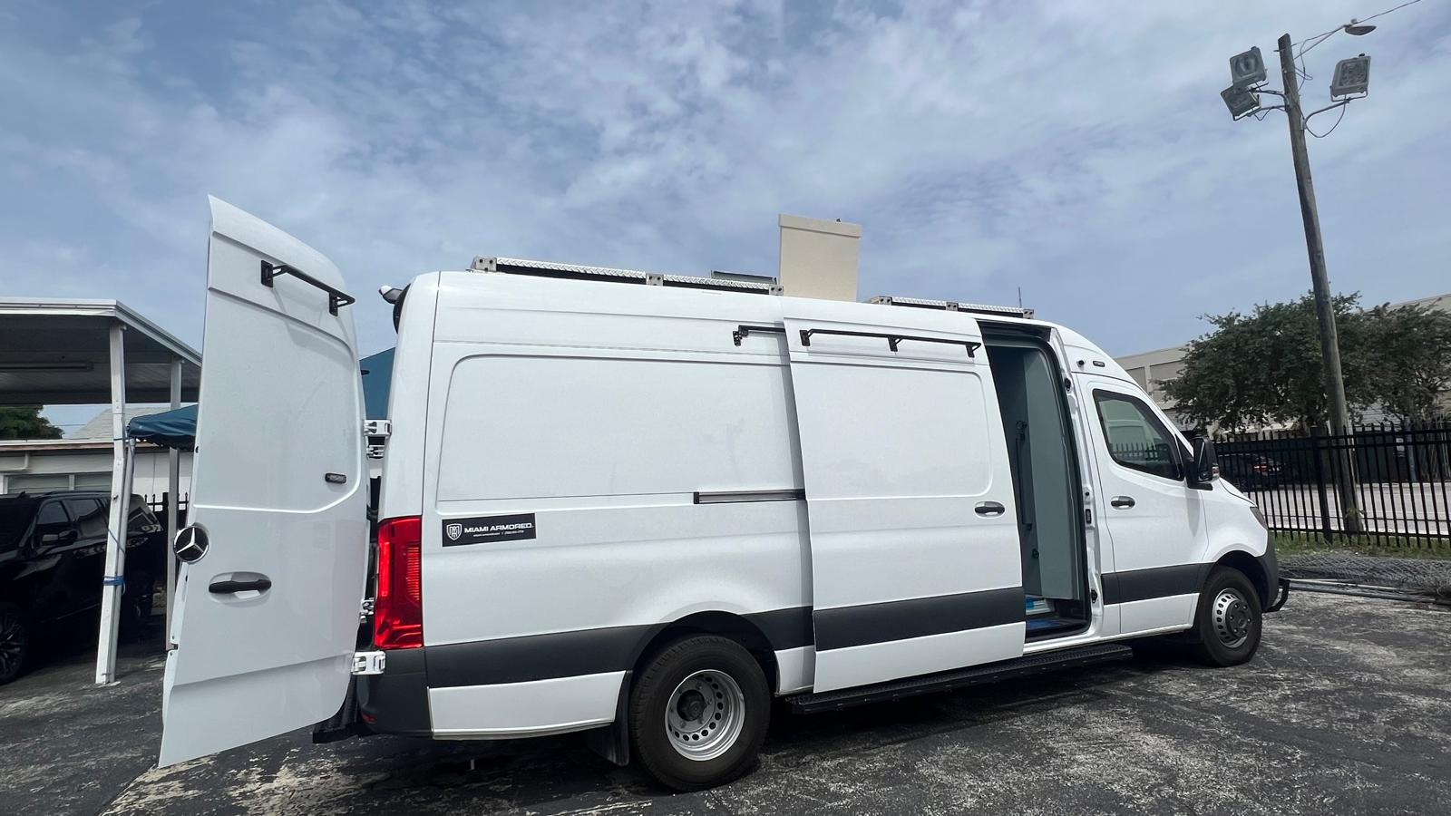 Low-Profile SWAT VAN - MB Sprinter - Miami Armored